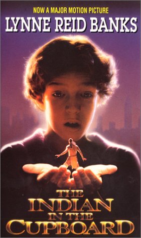 The Indian in the Cupboard used book by Lynne Reid Banks: 9780380725588