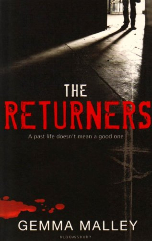 The Returners Livre de Poche Gemma Malley 9781408800904 | eBay